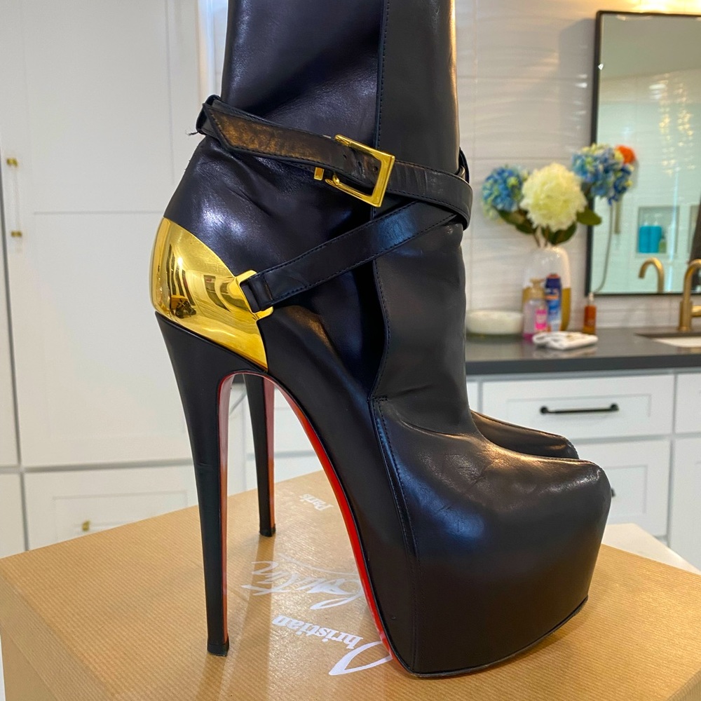 Christian Louboutin Equestria Shiny Calf Boot /Heel - Gem